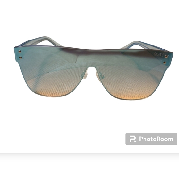 Quay Australia | Accessories | Quay Mirror Shades | Poshmark